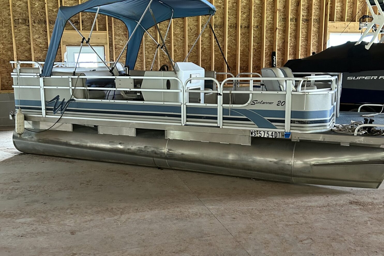 1996 Weeres Suntanner 20 Pontoon $5,500